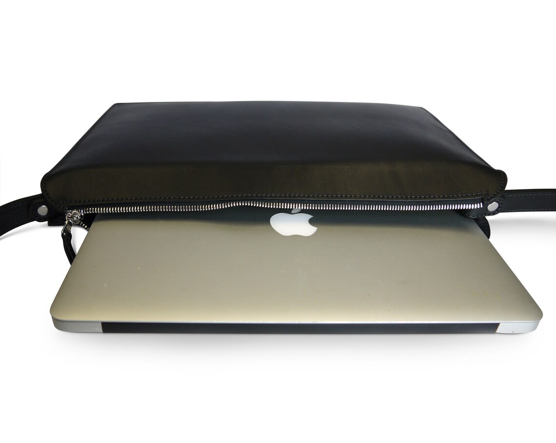 Womens Minimal Laptop Bag / Shoulder Bag Vegetable Tanned - Etsy