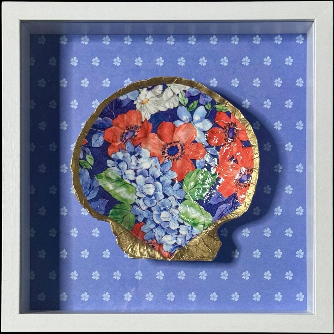 Floral Scallop Shell Shadow Box: Handmade Coastal Wall Art With Gold - Etsy