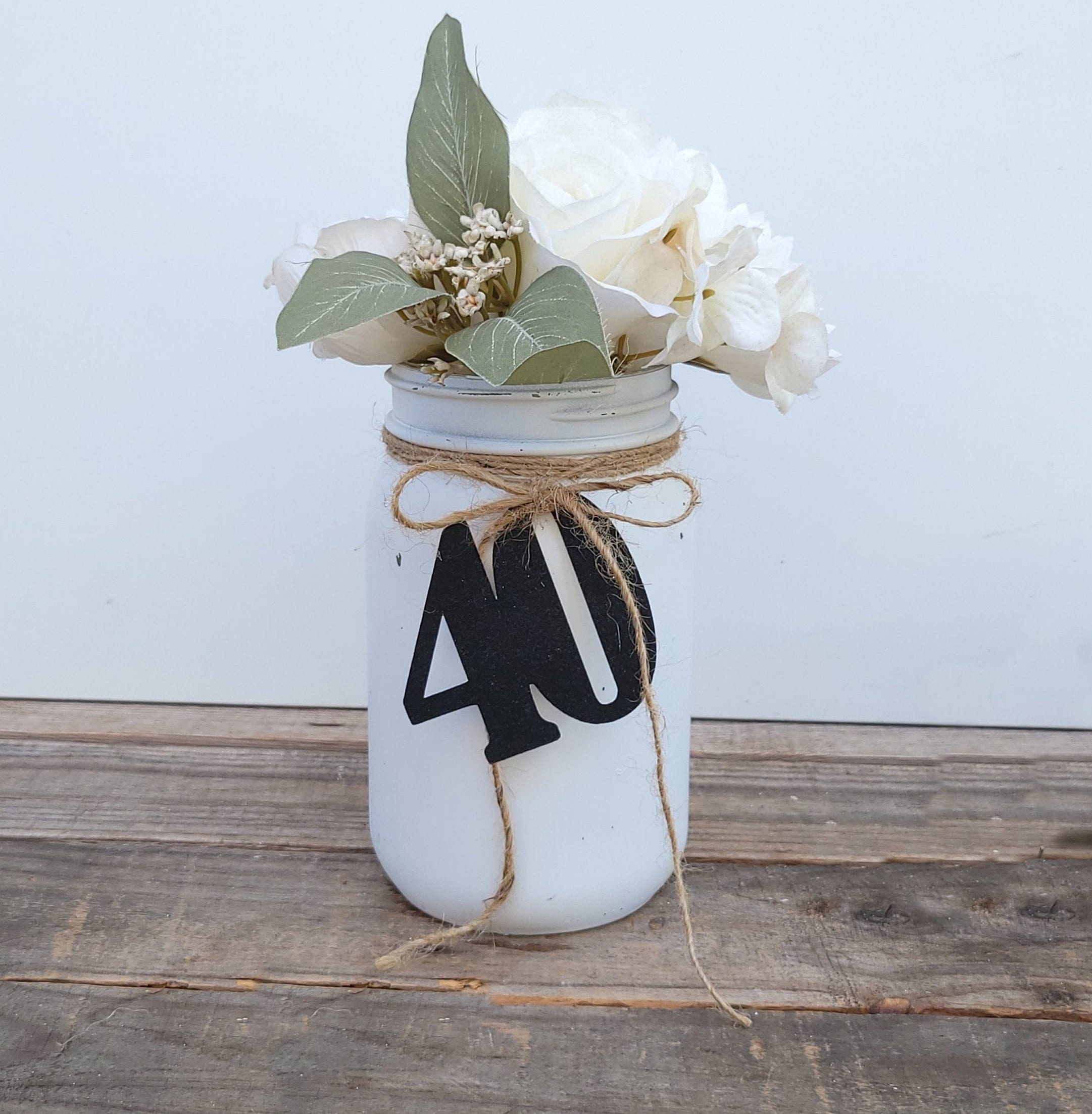 Celebrate your love 40th anniversary decorations with these beautiful ideas