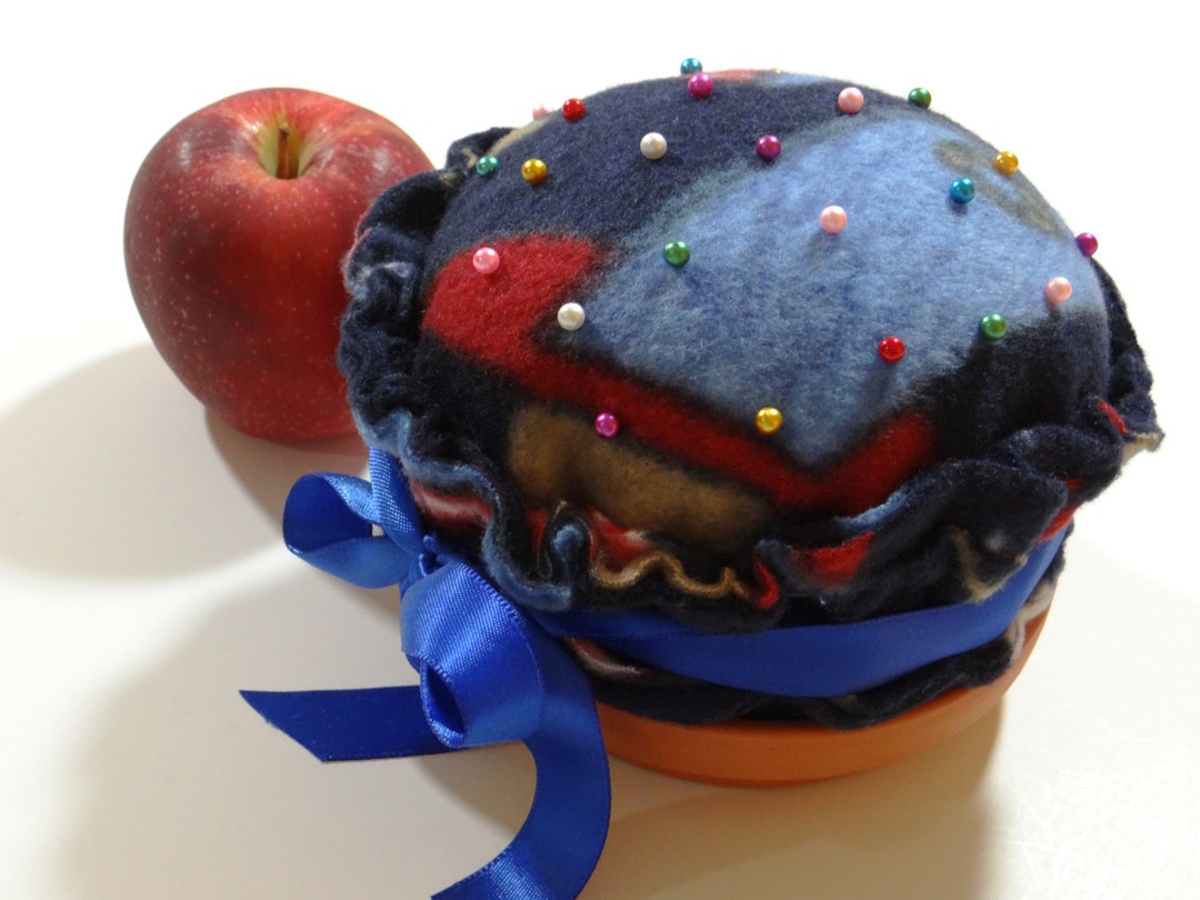 American Pie Pin Cushion, Large 6" X 4", Flower Pot Bottom, Red, White ...