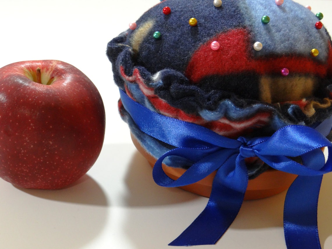 American Pie Pin Cushion, Large 6" X 4", Flower Pot Bottom, Red, White ...