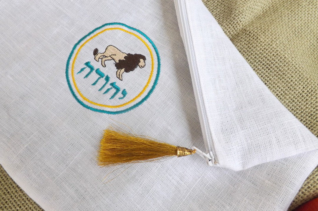 365 Tallit Bag 100% Linen Lion of Yahudah judah Prayer Shawl - Etsy
