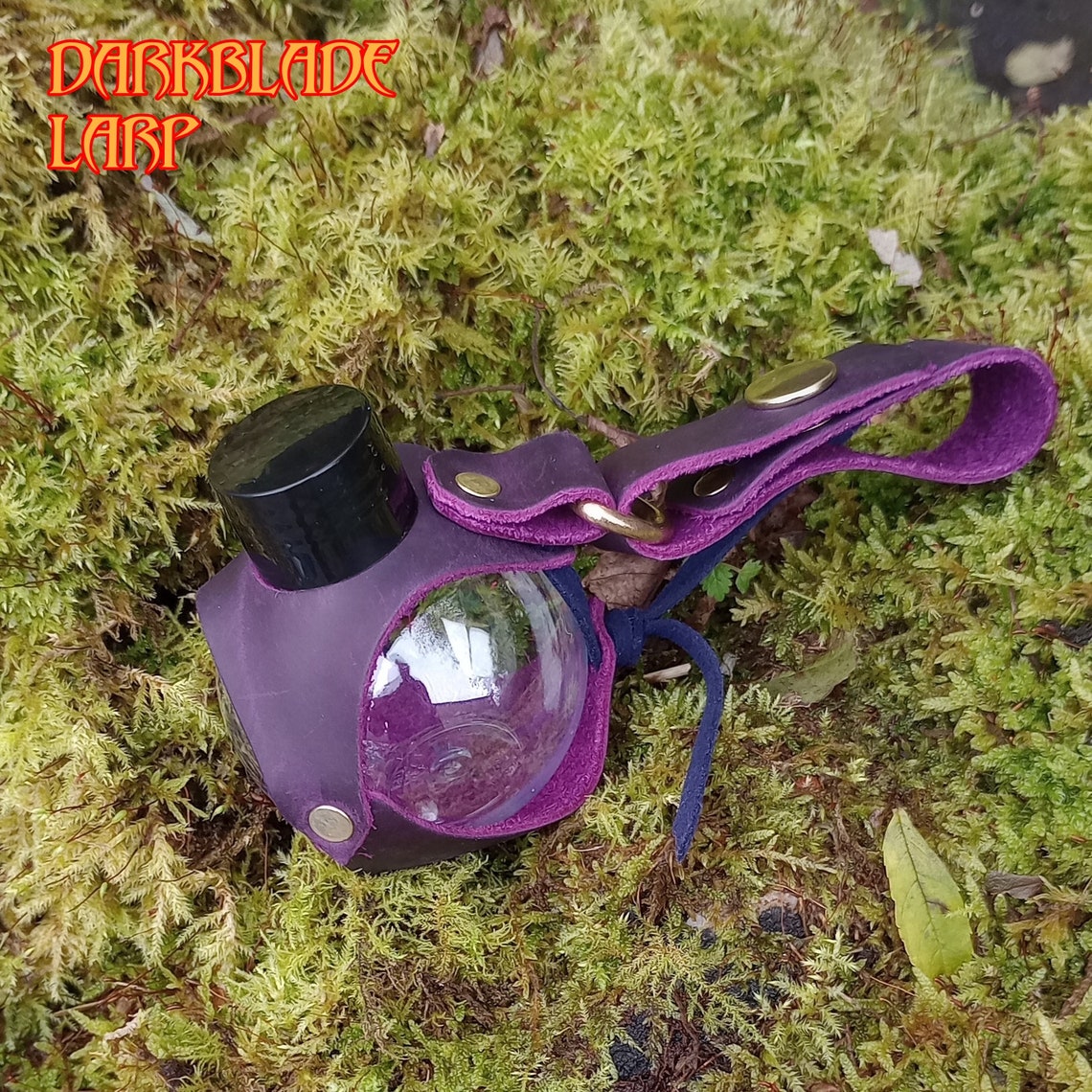 Small Plastic Potion Bottles in a Carrier You Can Unclip From Your Belt ...