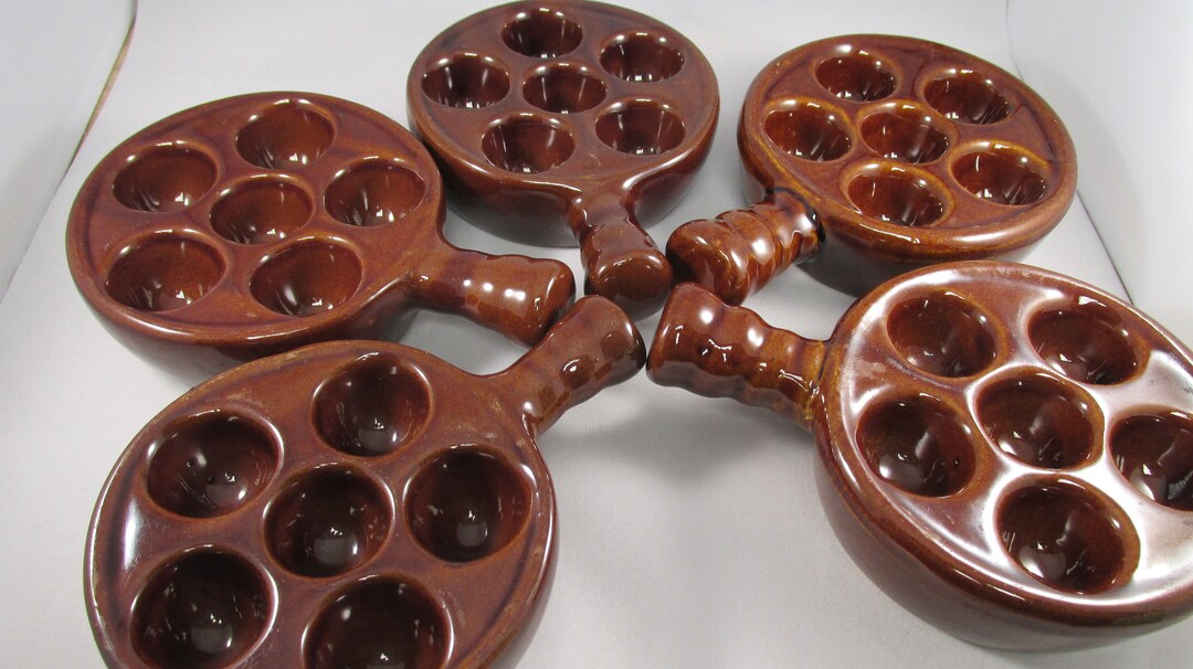 Five ceramic snail baking dishes or egg holders - Etsy Österreich