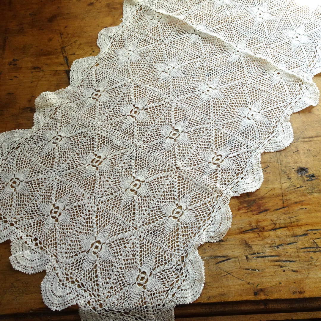 LOVELY 20s Lace Runner,buffet Scarf,table Runner,centerpiece,dresser ...