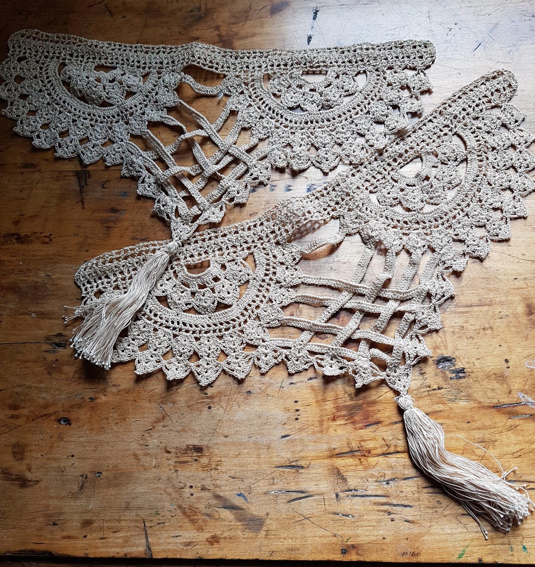 CHARMING Antique French Country Farmhouse Shelf Mantle Trim Doilies ...