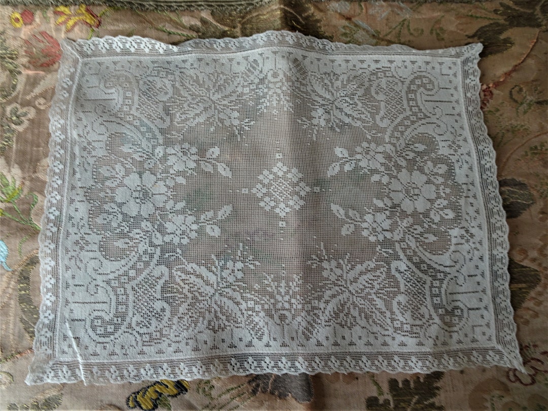 BEAUTIFUL Vintage Lace Tray Cloth or Centerpiece Doily,lace Roses ...