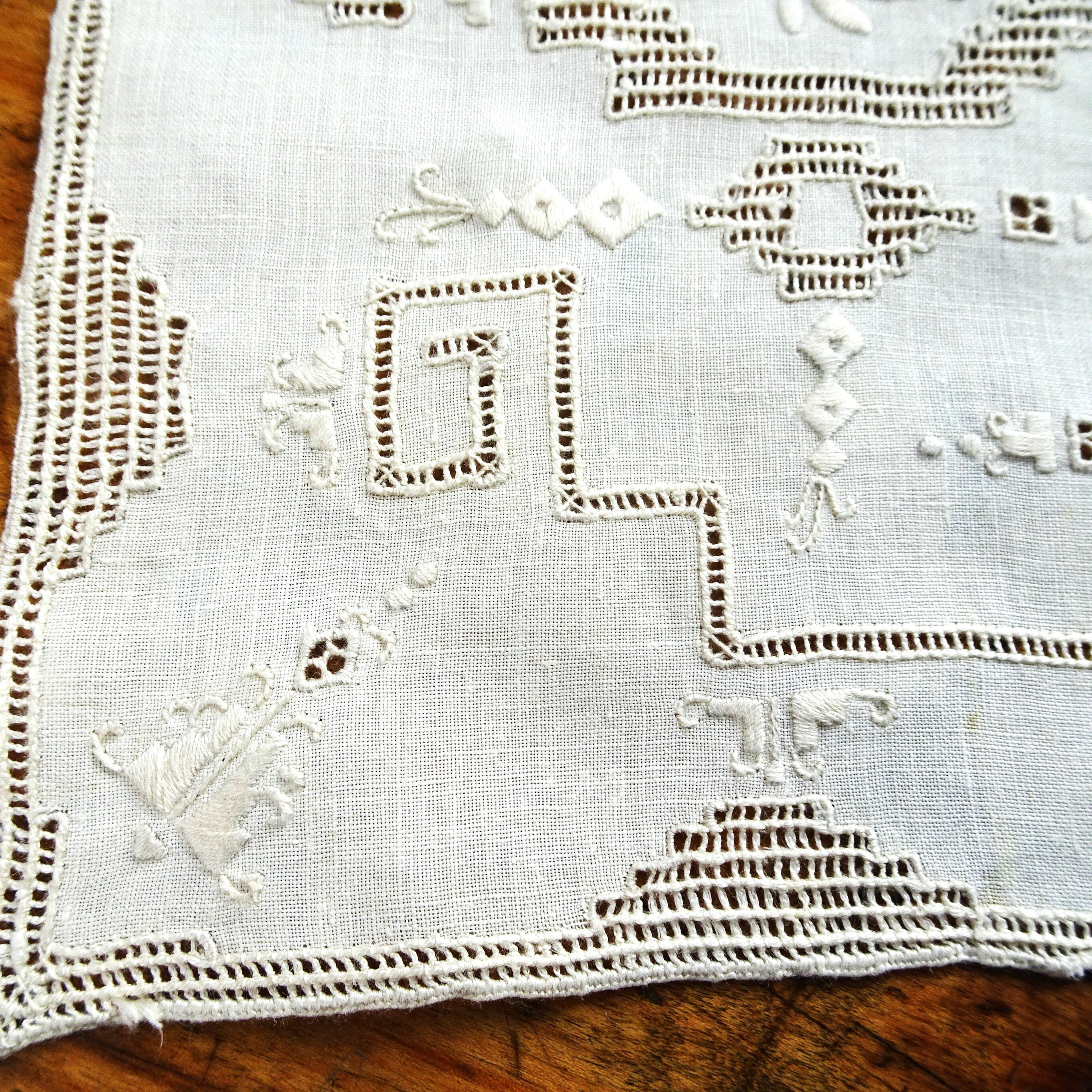 LOVELY Arts and Crafts Era Embroidered Linen Tray Cloth,table ...