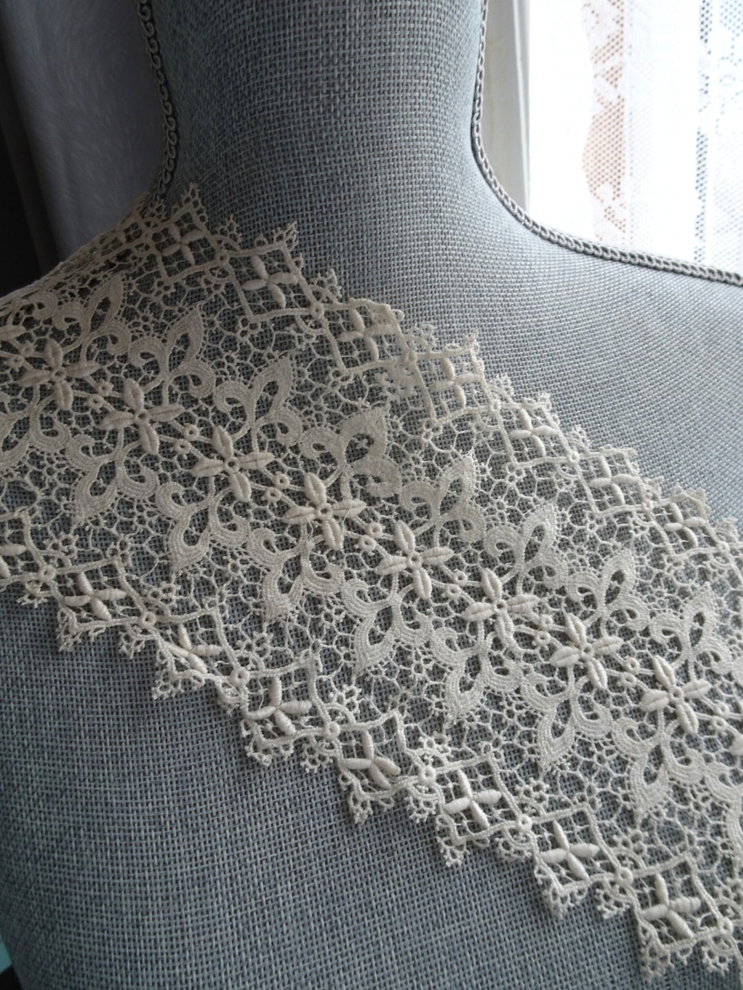 BEAUTIFUL Antique Lace Trim, Flounce,intricate Pattern for Bridal Dress ...
