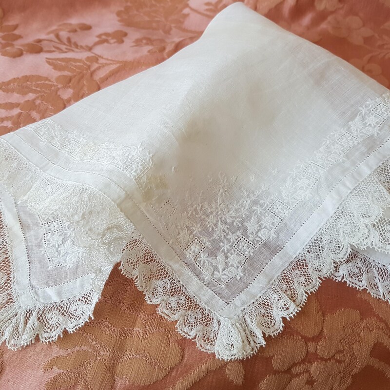 Antique Lace Handkerchief - Etsy