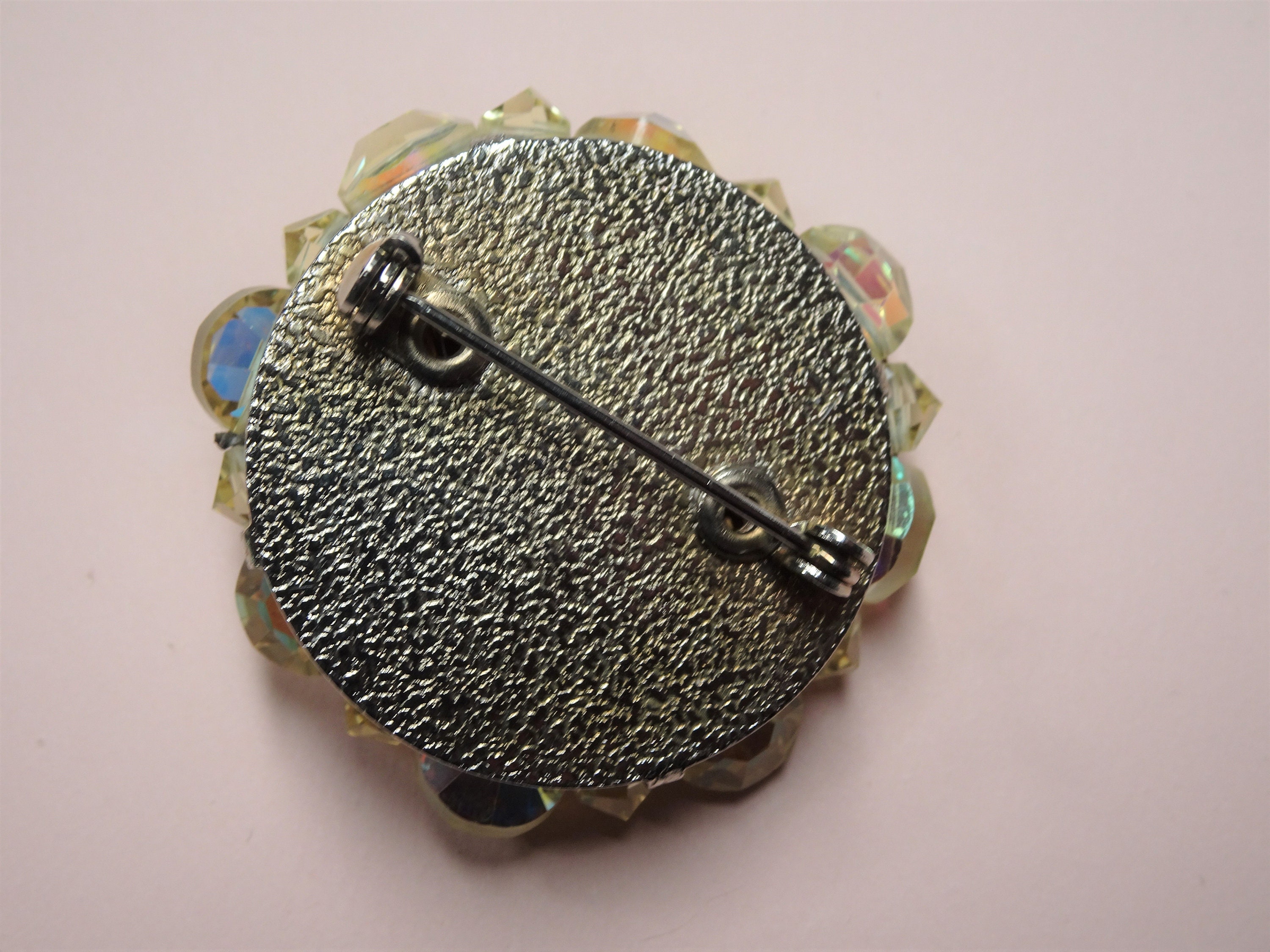 GORGEOUS Chartreuse Cut Crystal Brooch,cut Petal Like Stones,ab ...