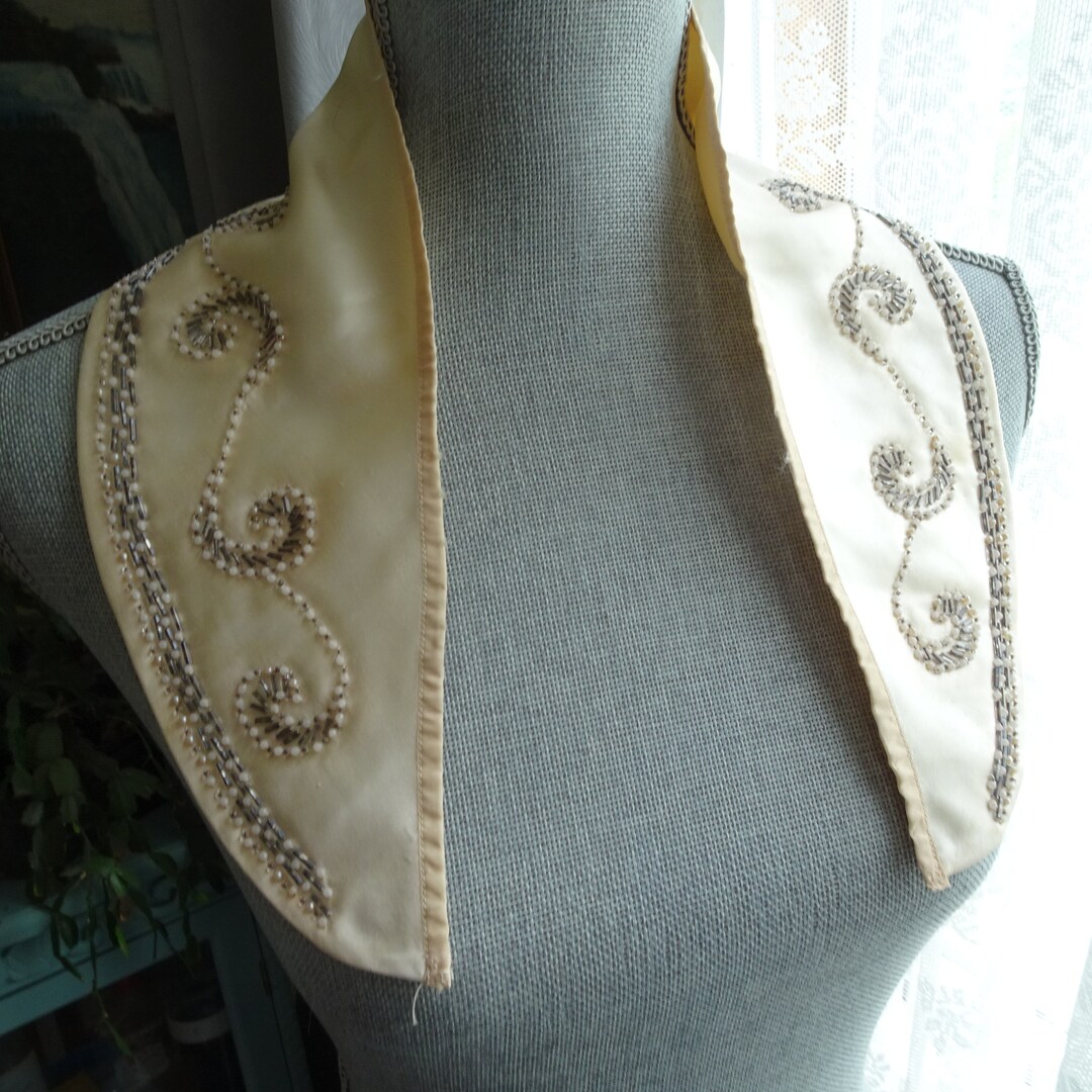 BEAUTIFUL 1950s Hand Beaded Satin Collar, Cream Color Satin, Perfect ...