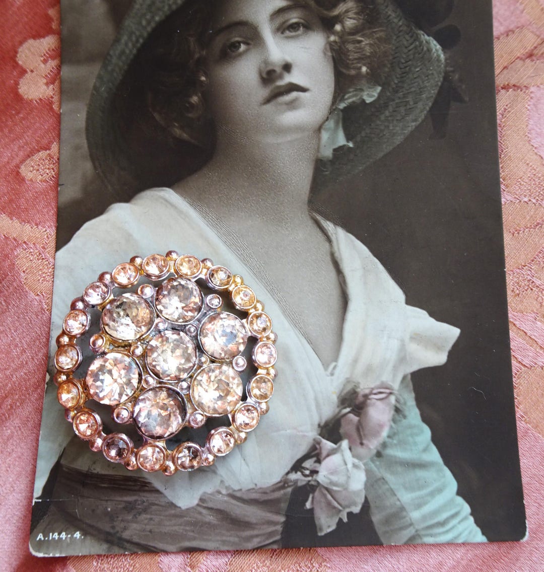 Beautiful Vintage Button, Sparkling PINK Glass Rhinestones, Lovely ...