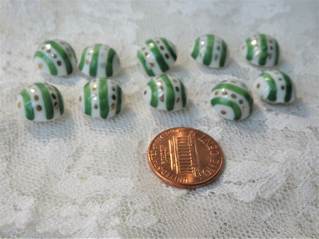 CHARMING Vintage China Buttons,perfect for Dolls,teddy Bears and ...
