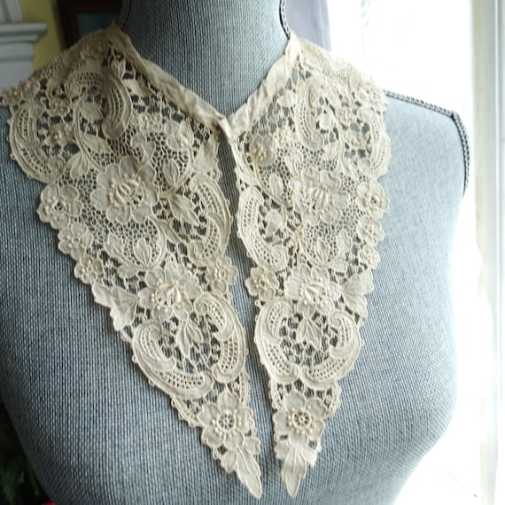 BEAUTIFUL Vintage Lace Collar, Perfect For Heirloom S… - Gem