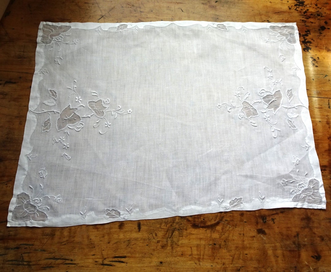 LOVELY Vintage Madeira Linen Centerpiece or Tray Cloth, Beautiful ...