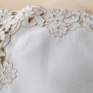 VINTAGE Madeira Tray Cloth Centerpiece Doily, Hand Embroidered, Floral ...