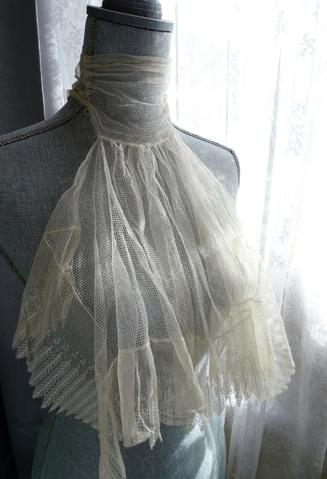 LOVELY Victorian French Netted Lace Collar,high Neck,wide Tulle Lace ...