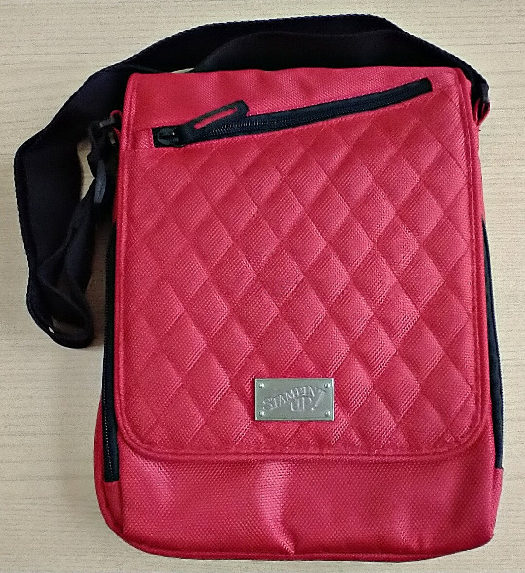 Stampin’ Up! Tablet Crossbody Bag. Padded, Several Pockets, Adjustable ...
