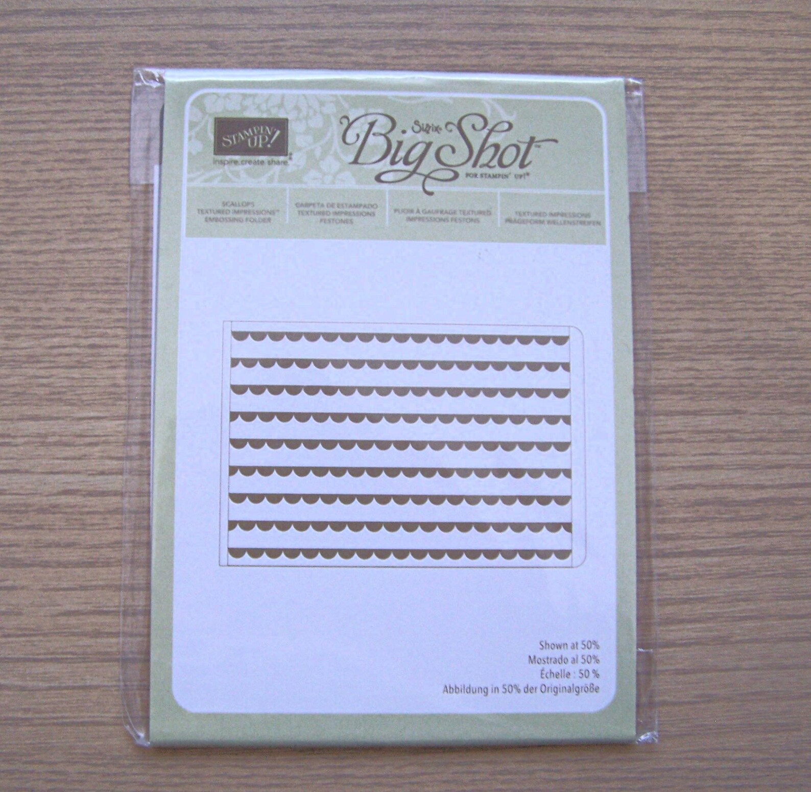 Stampin' up Sizzix Textured Impressions Scallops Embossing Folder ...