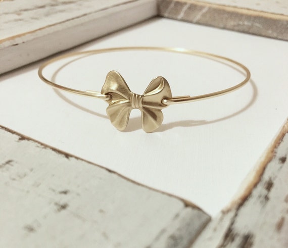 Items similar to Bow bangle, bow bracelet, bow, bridesmaids jewelry ...