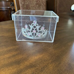 Quinceanera Crown or Tiara Display Box - Beautiful Sturdy Acrylic Box ...