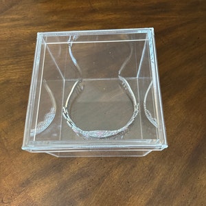 Quinceanera Crown or Tiara Display Box - Beautiful Sturdy Acrylic Box ...