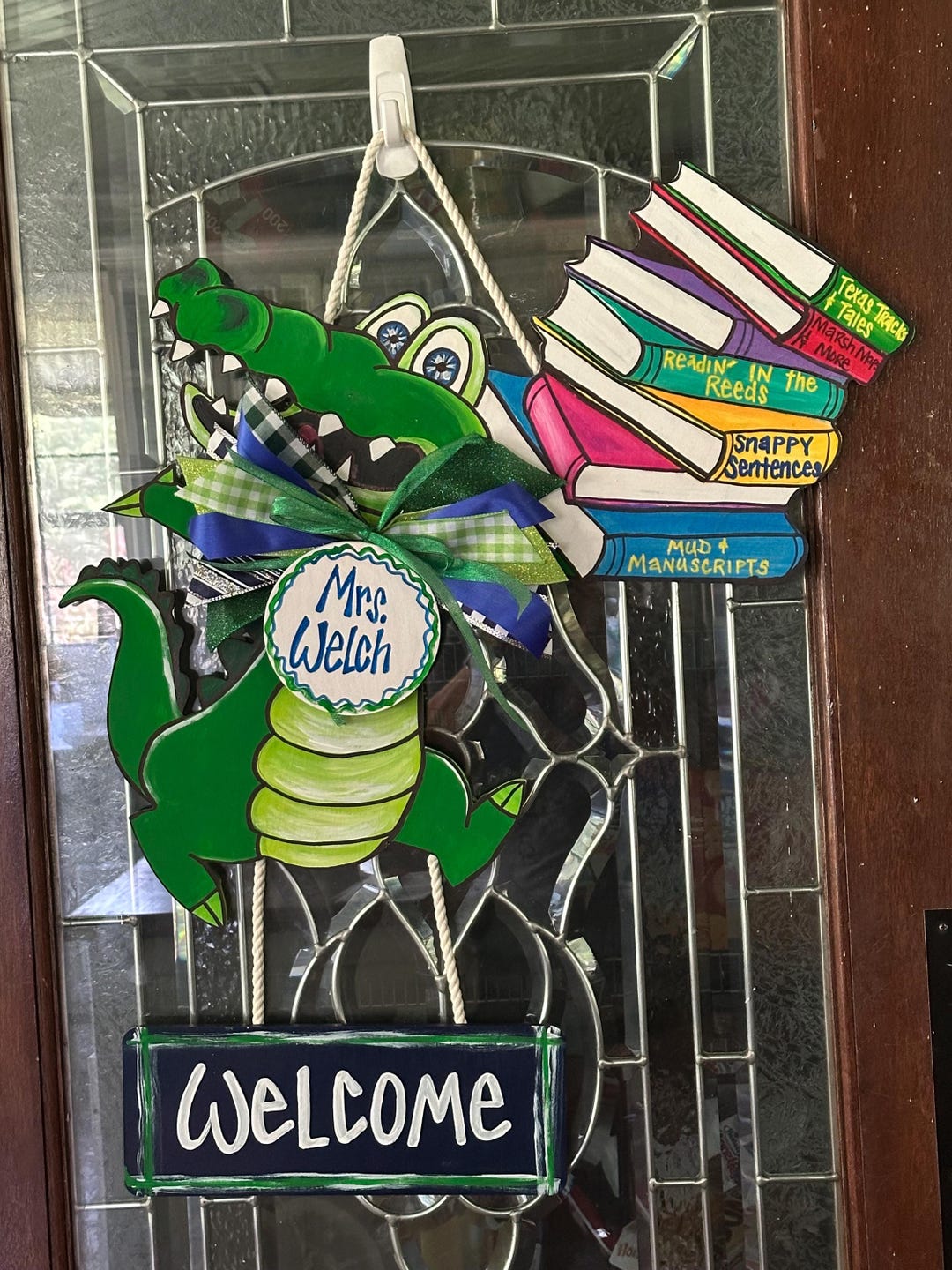 Gator Reading Book Door Hanger - Etsy