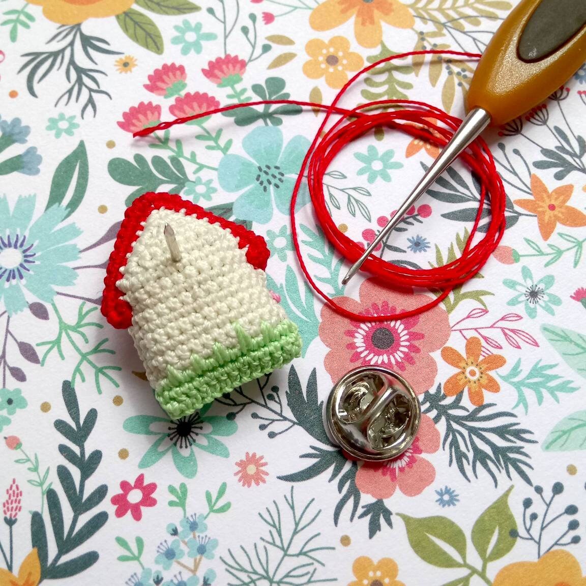Crochet House Pin Badge, Crochet Cottage Brooch, Crochet Tiny House ...