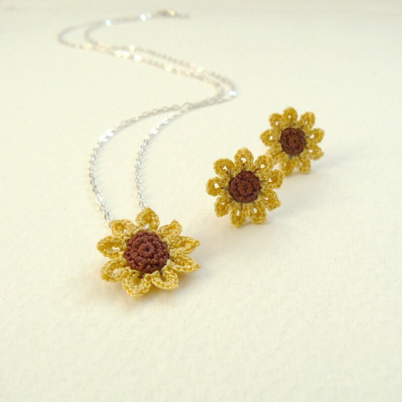 Sunflower Pendant, Crochet Sunflower Pendant, Small Flower Pendant ...