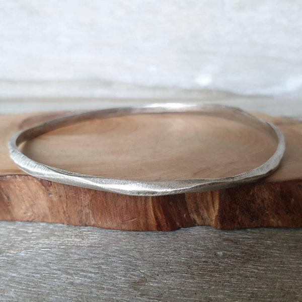 Wavy Bangle - Etsy