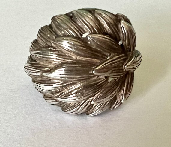vintage sterling botanical Napier ring, size 7.75, ad… - Gem