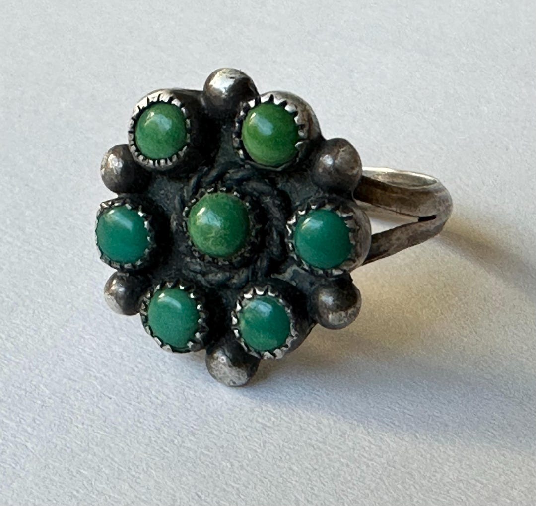 Vintage Silver and Green Turquoise Snake Eye Southwestern Ring, Size 5. ...