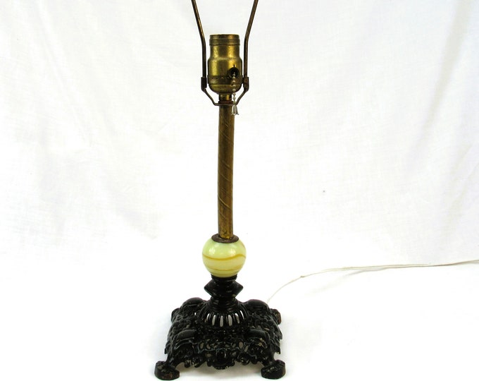 Antique Table Lamp 19.5" Cast Iron Footed Base With Swirl Agate Glass ...