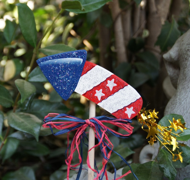 Firecracker Plant Poke Stick - 4th of July Wood Garden Sign Decoration ...