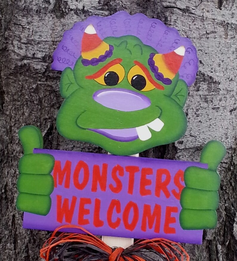 Halloween Monster Welcome Yard Stake - Wood Halloween Wood Yard ...