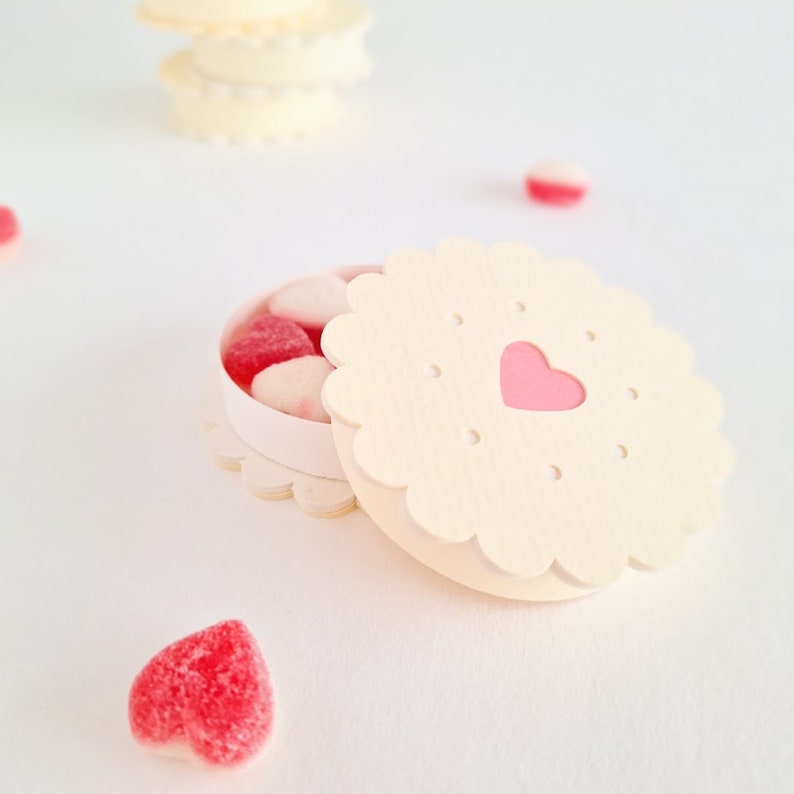 Valentine Heart Cookie/biscuit Gift Box/ Party Favour Boxes / Treat Box ...