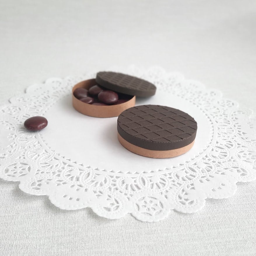 Chocolate Cookie Boxes SVG Cut File / Wedding Favour / DIY Treat Box ...