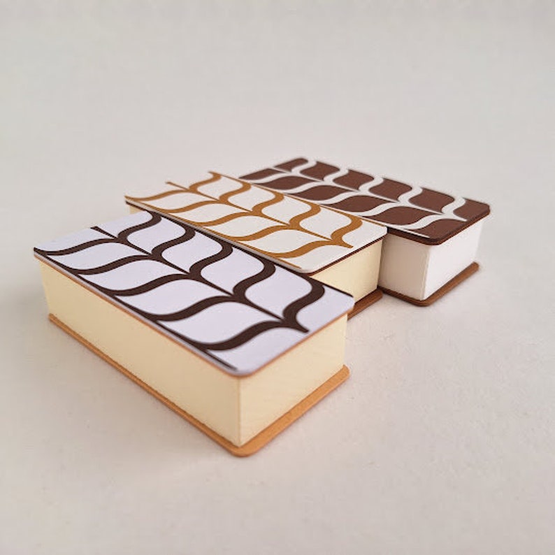 Bakewell Tart Gift Box SVG Cut File: DIY Wedding Favor (digital ...