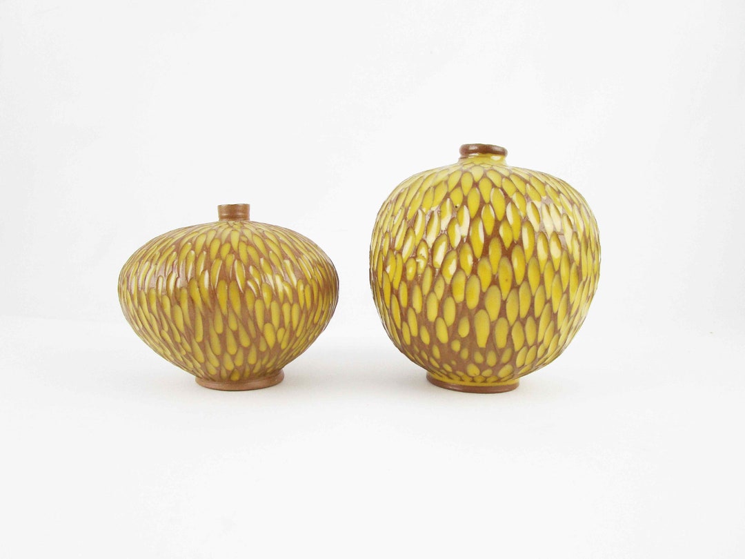 MCM Pottery - Minimalist Design - Great Decor - CHOICE - Two Sizes Weed ...