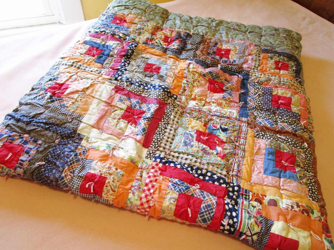 Vintage Cotton Quilted Bed Topper - 66" by 68" Quilt - Log Cabin ...