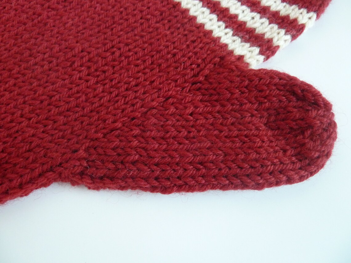 Oversized Knitted Christmas Mitten Pattern - Etsy