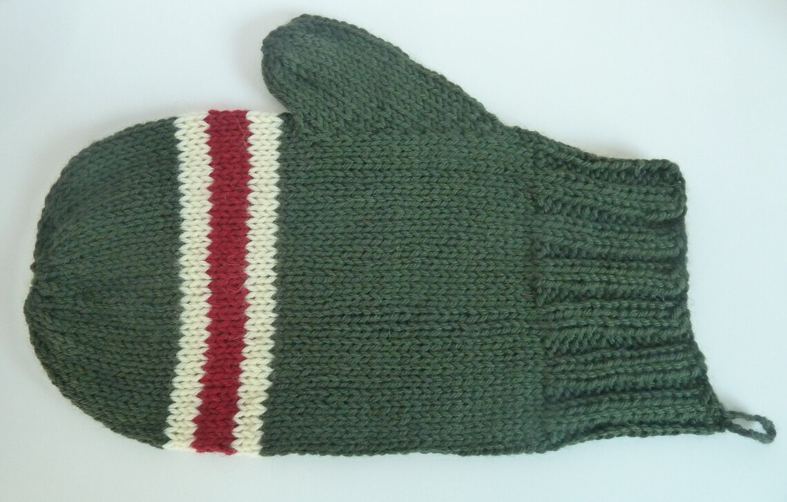Oversized Knitted Christmas Mitten Pattern - Etsy