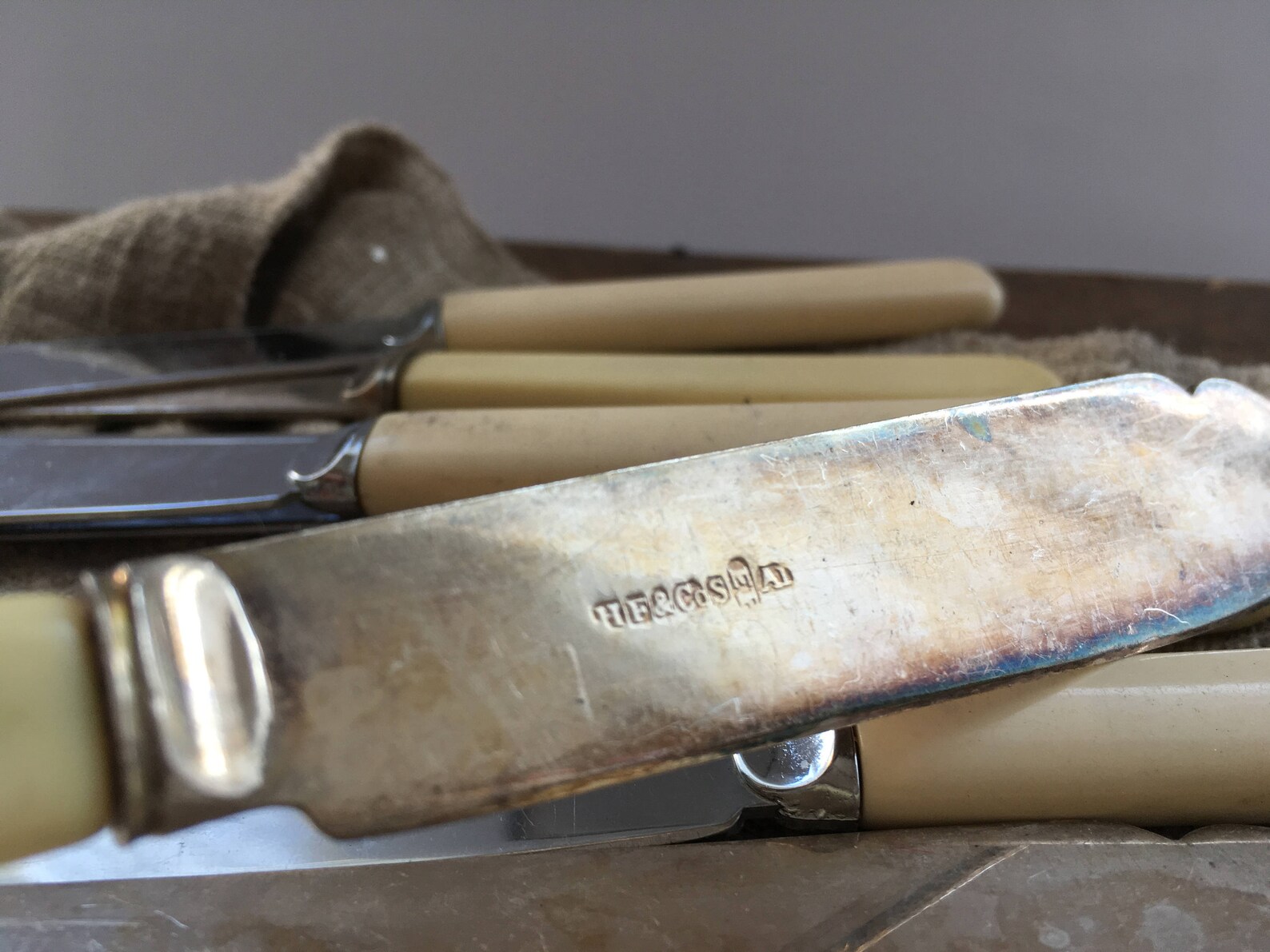 Vintage English Knives Set of 9 Silver Nickel Knives With | Etsy