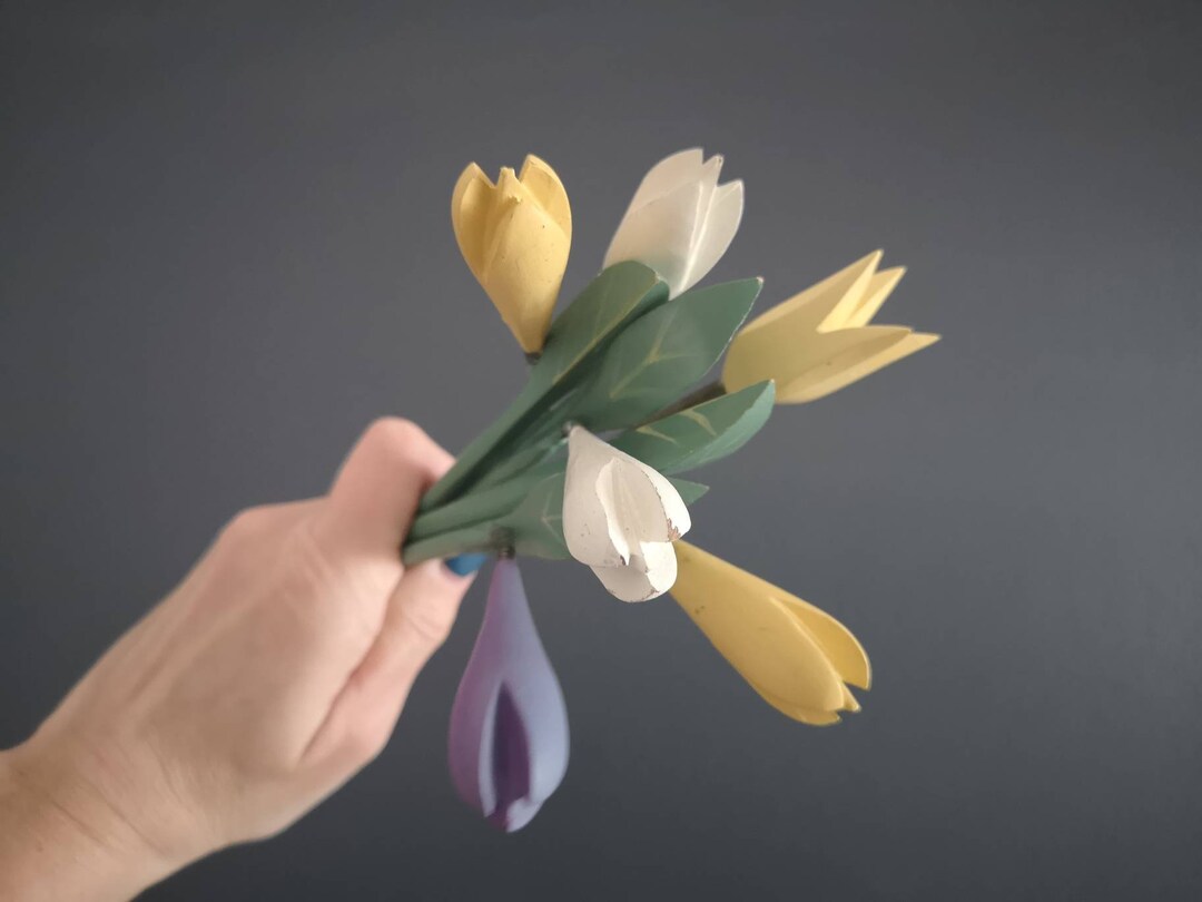 Swedish Vintage Hand Carved Wooden Crocus Set of 5 SPRING Home Garden ...