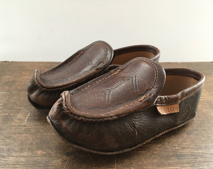 Leather Kids Slippers Reindeer Hide Slippers Scandinavian Leather Shoes ...