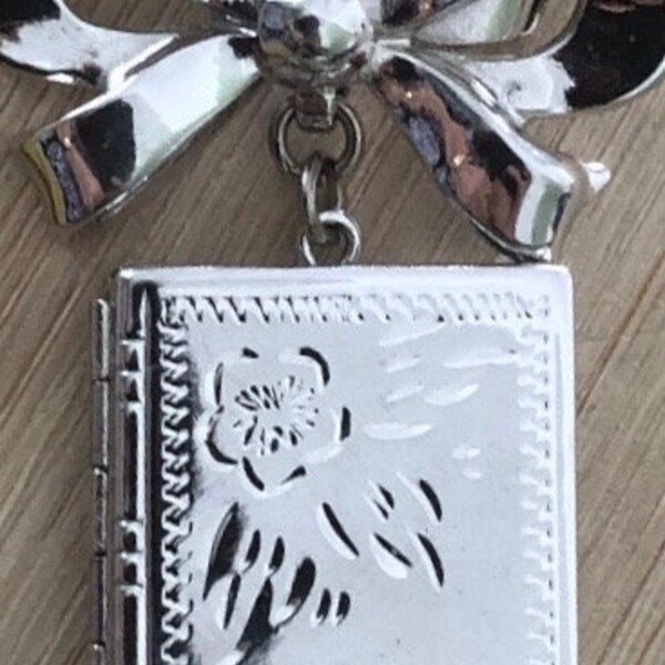 Vintage Coro Locket - Etsy