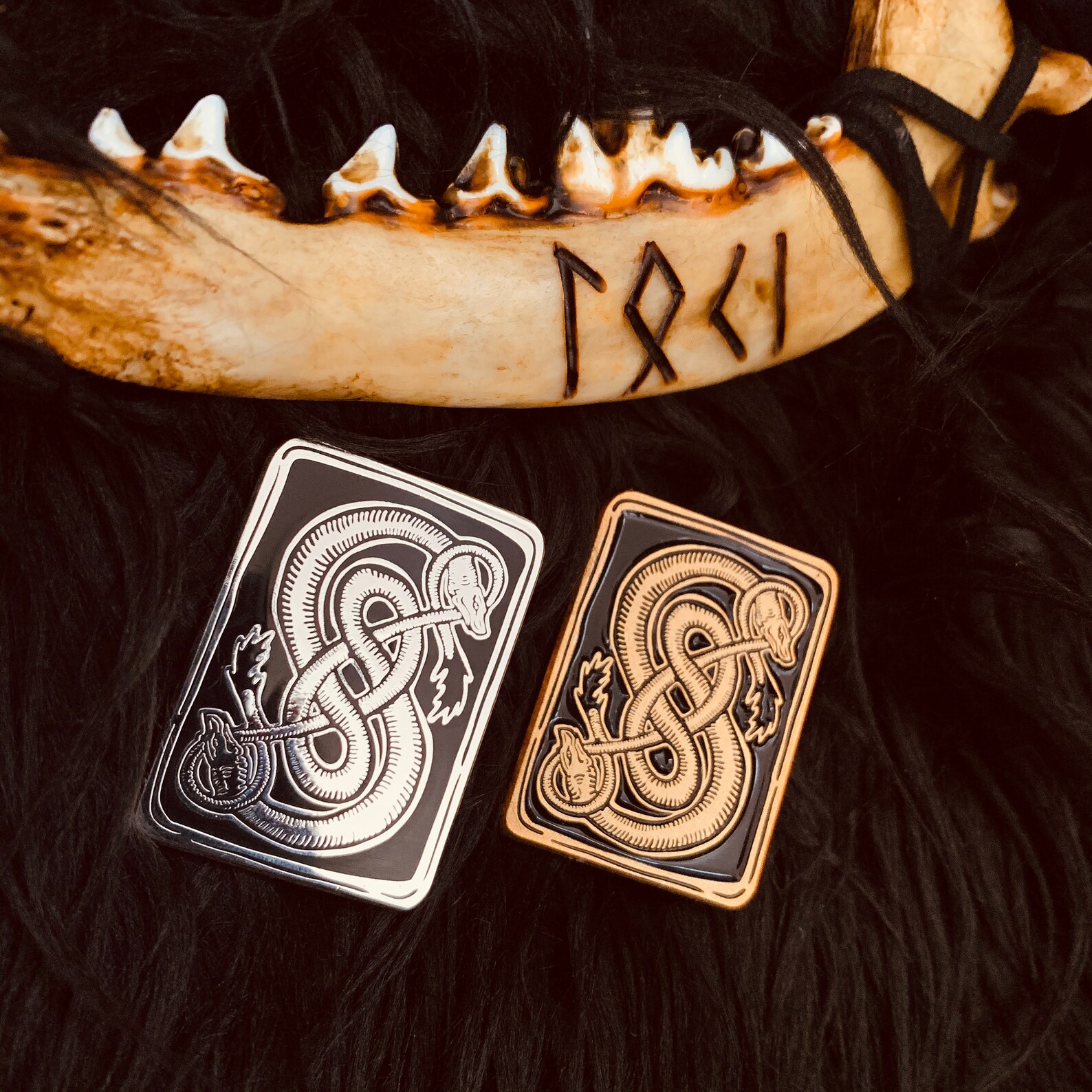 Sigil of Loki Trickster's Knot Hard Enamel Pin | Etsy