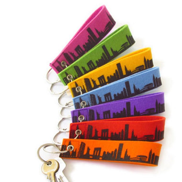 New York Keychain - Etsy
