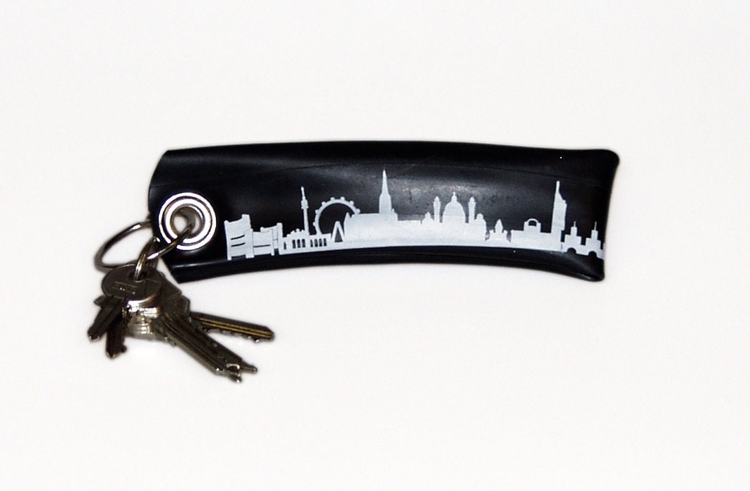 Vegan VIENNA Keychain Keyring Made by Upcycled Bicycle Tire - Etsy